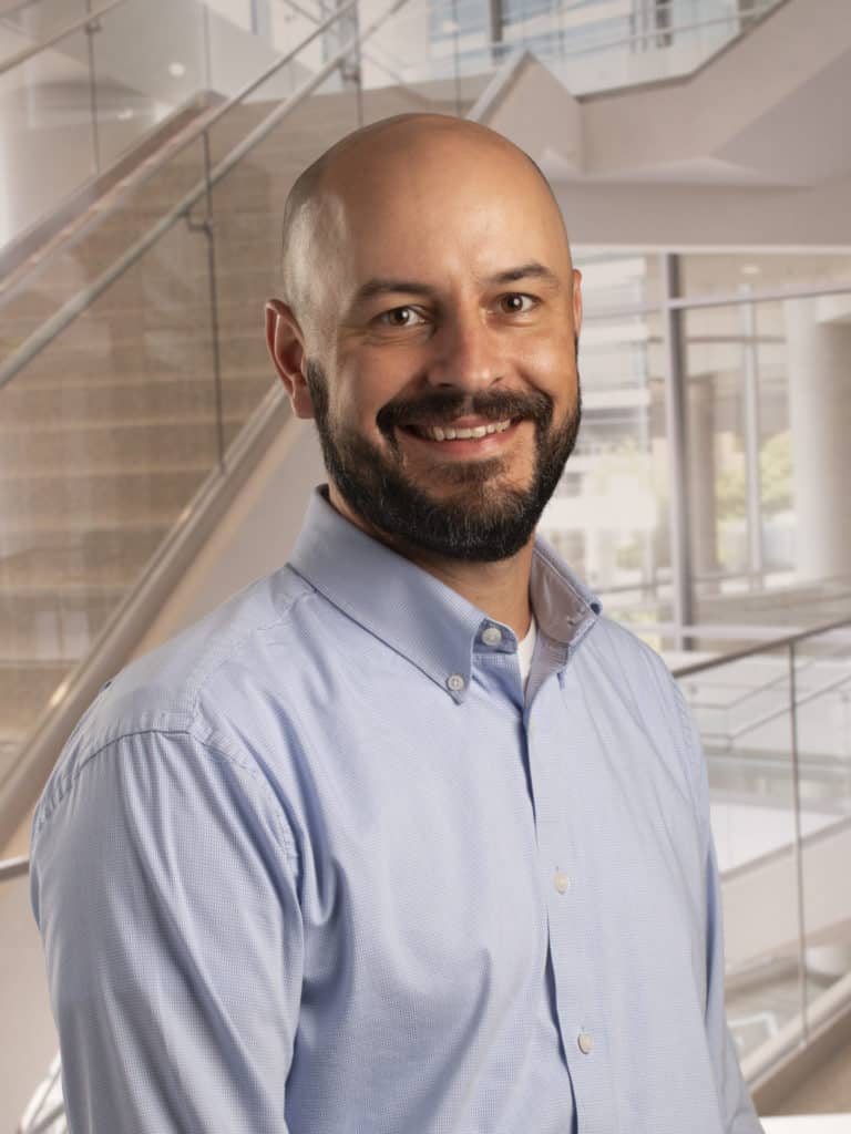 Daniel E. Voth, Ph.D. | UAMS Department of Microbiology and Immunology