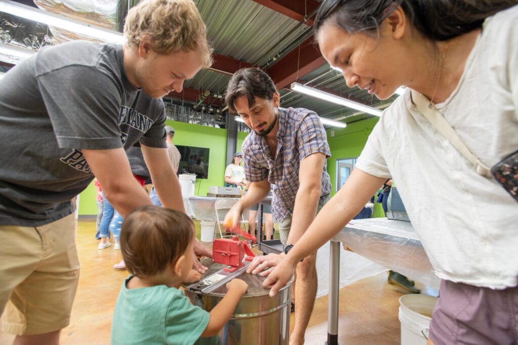 UAMS Host-a-Hive Initiative is the “Bee’s Knees” for Students and ...